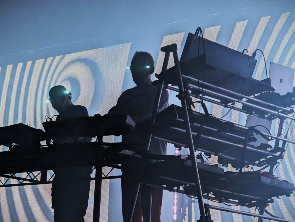 ‘Tonight In Belfast’ llega de la mano de Orbital, junto a David Holmes ...